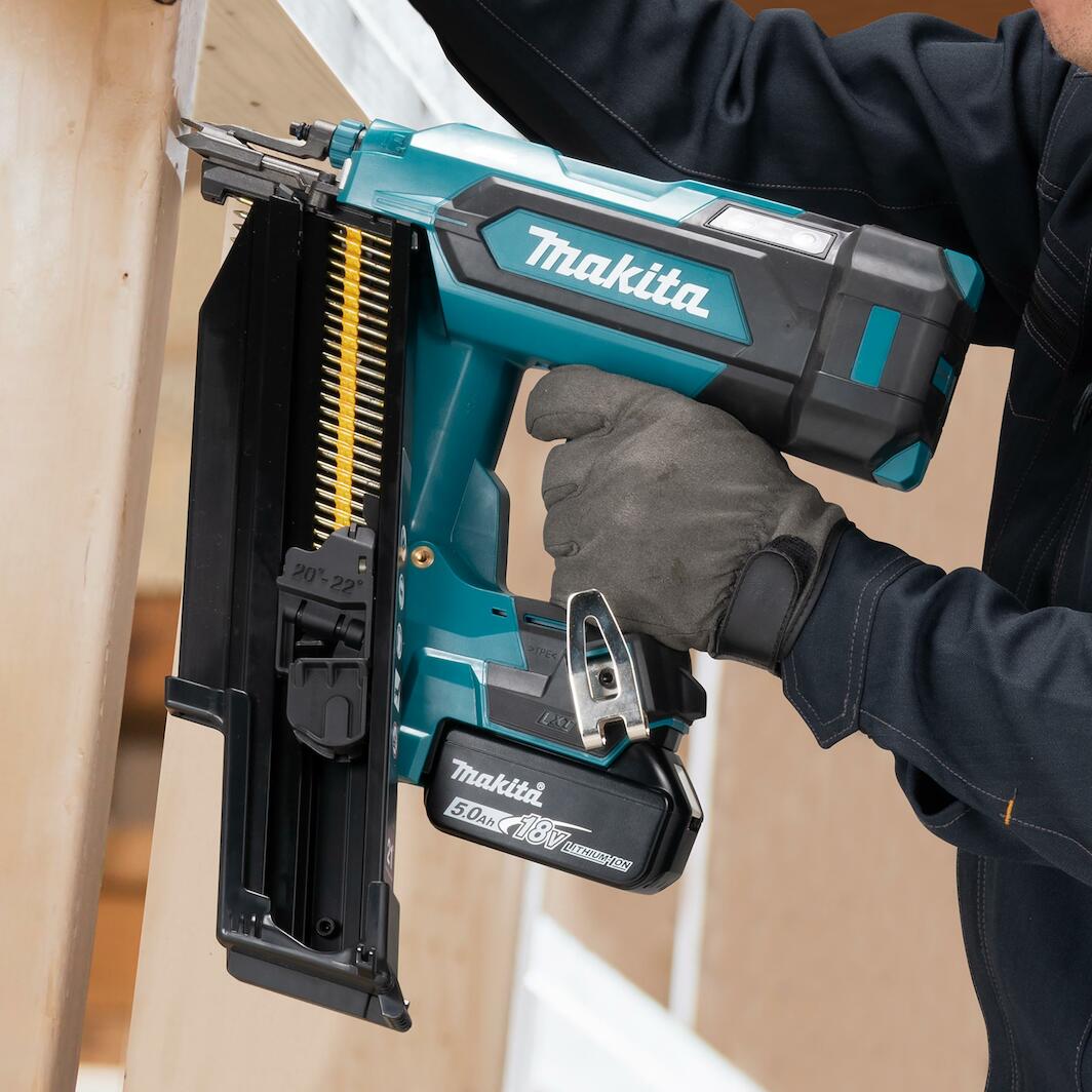 MAKITA DBN901ZK Cloueuse sans fil 18V LXT pour clous à tête ronde 20-22 ...