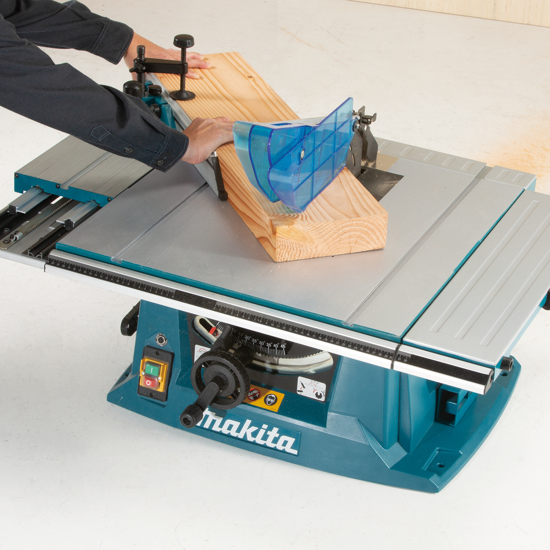 MAKITA MLT100N table saw 260 mm 1500 W