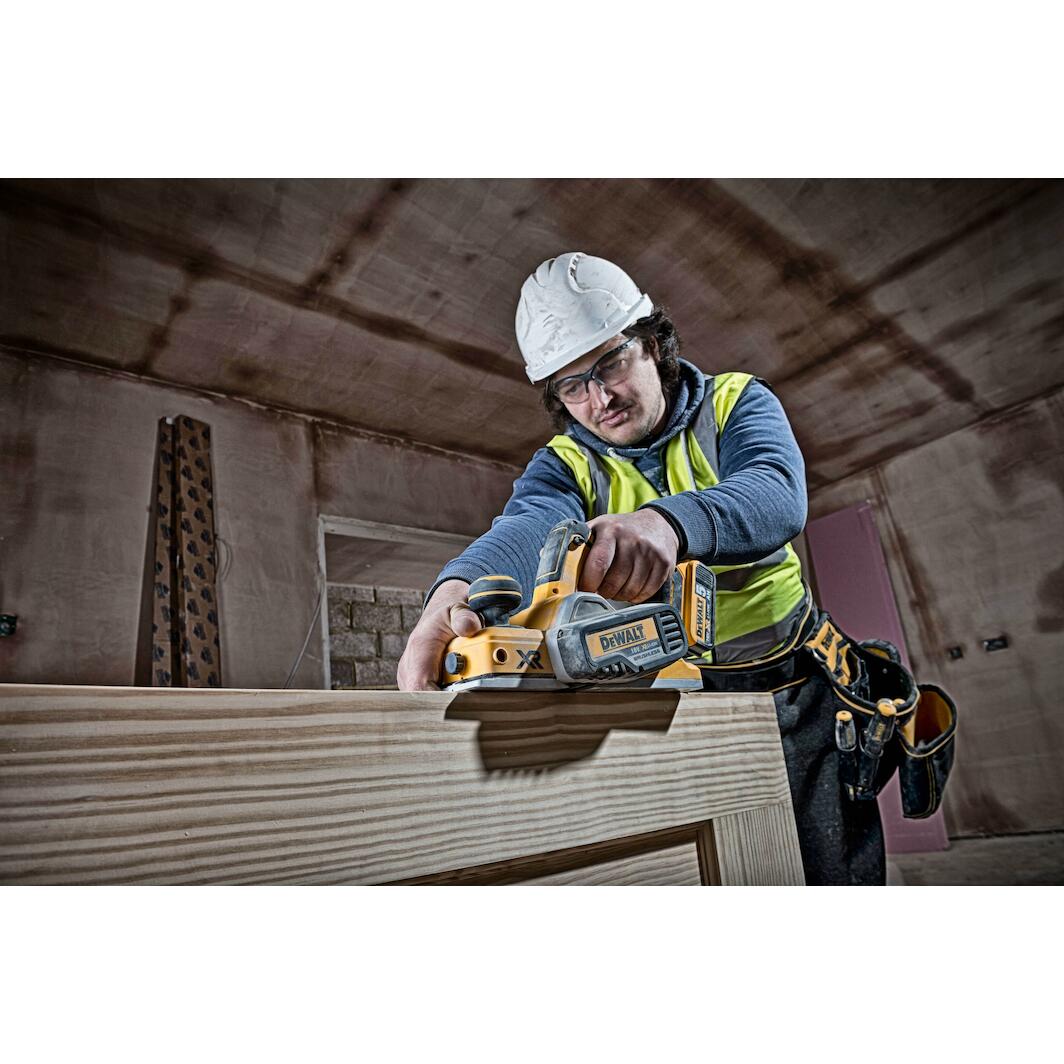 DEWALT DCP580N-XJ 18V XR Brushless cordless planer (without battery and ...