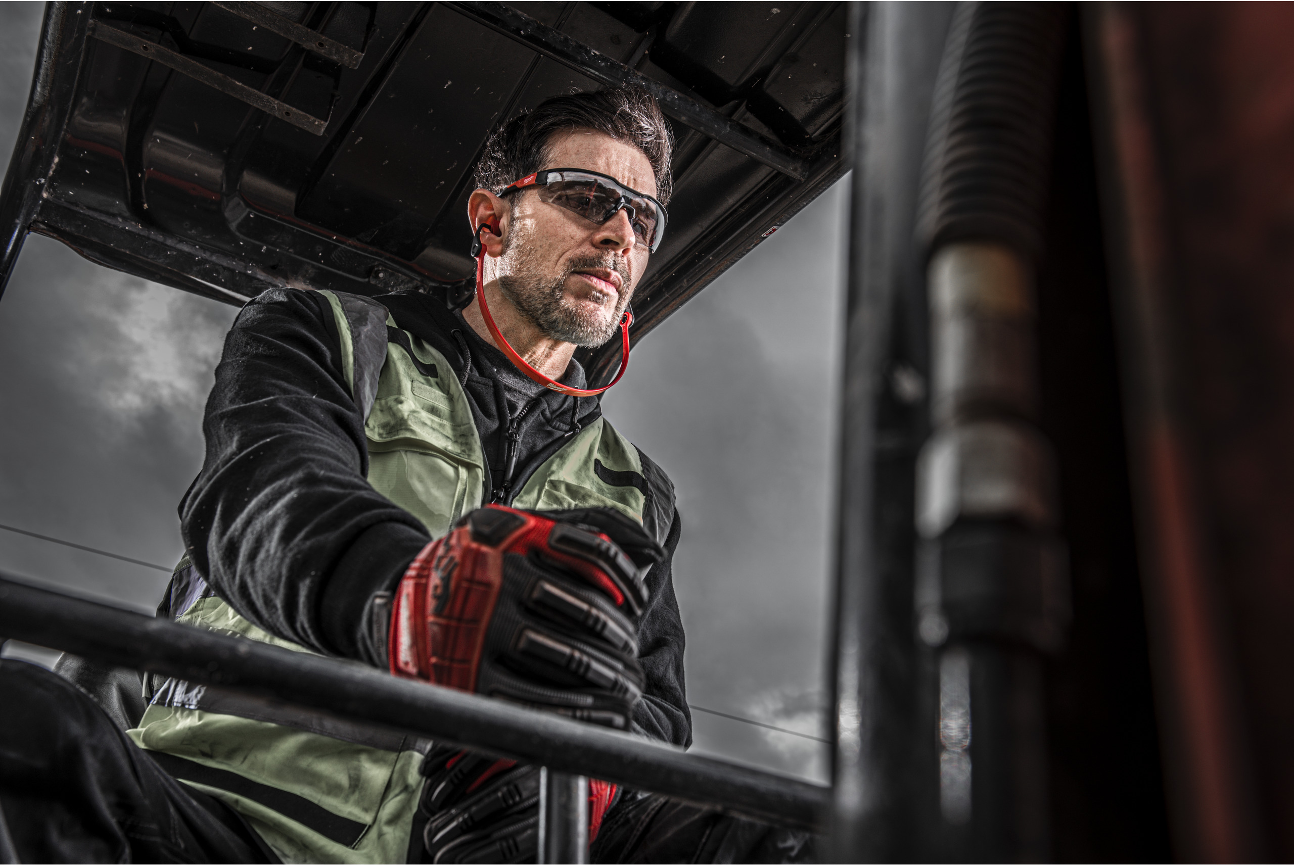 MILWAUKEE 4932478907 veiligheidsbril grijs | Klium