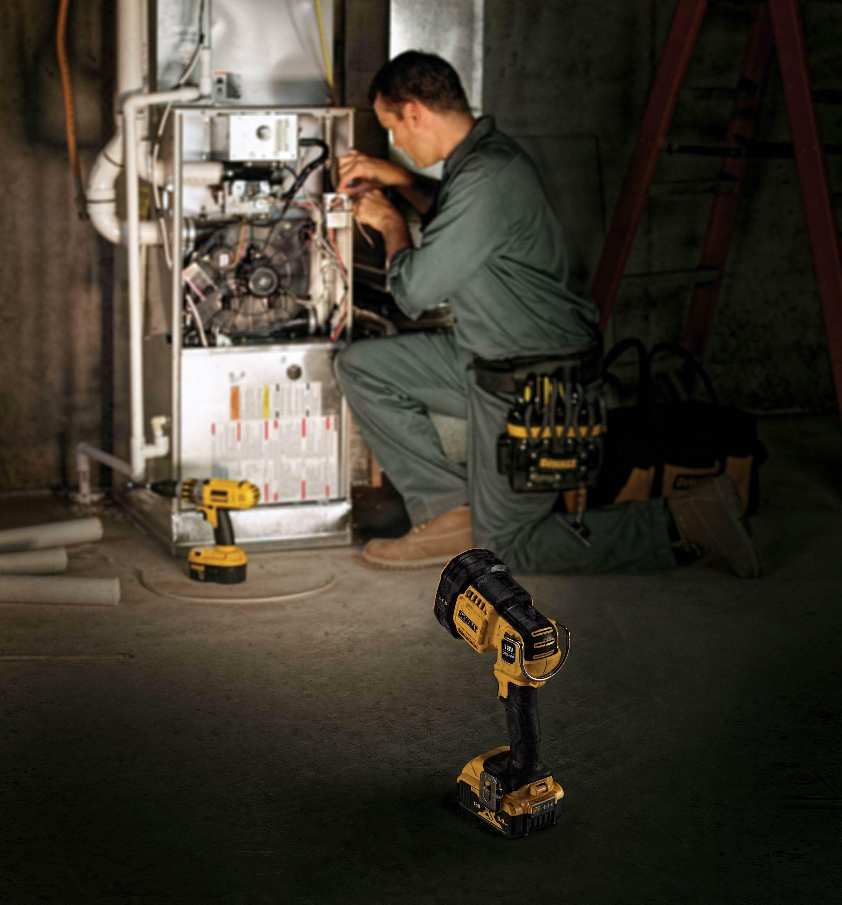 DEWALT DCL043-XJ 18V XR led accu-spotlight 1500 lumen (zonder accu en ...