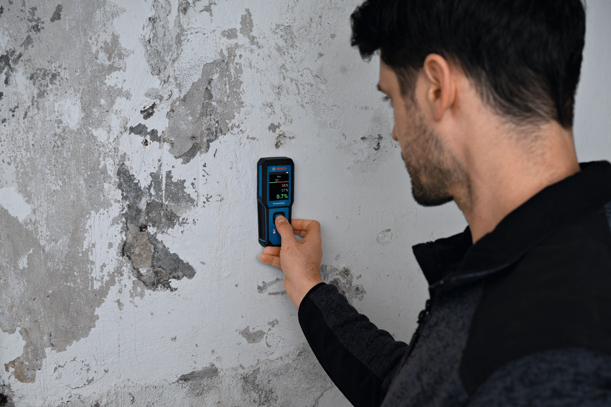 BOSCH GMM 1-15 humidity meter in case (2x AA battery) - 0601078200 | Klium