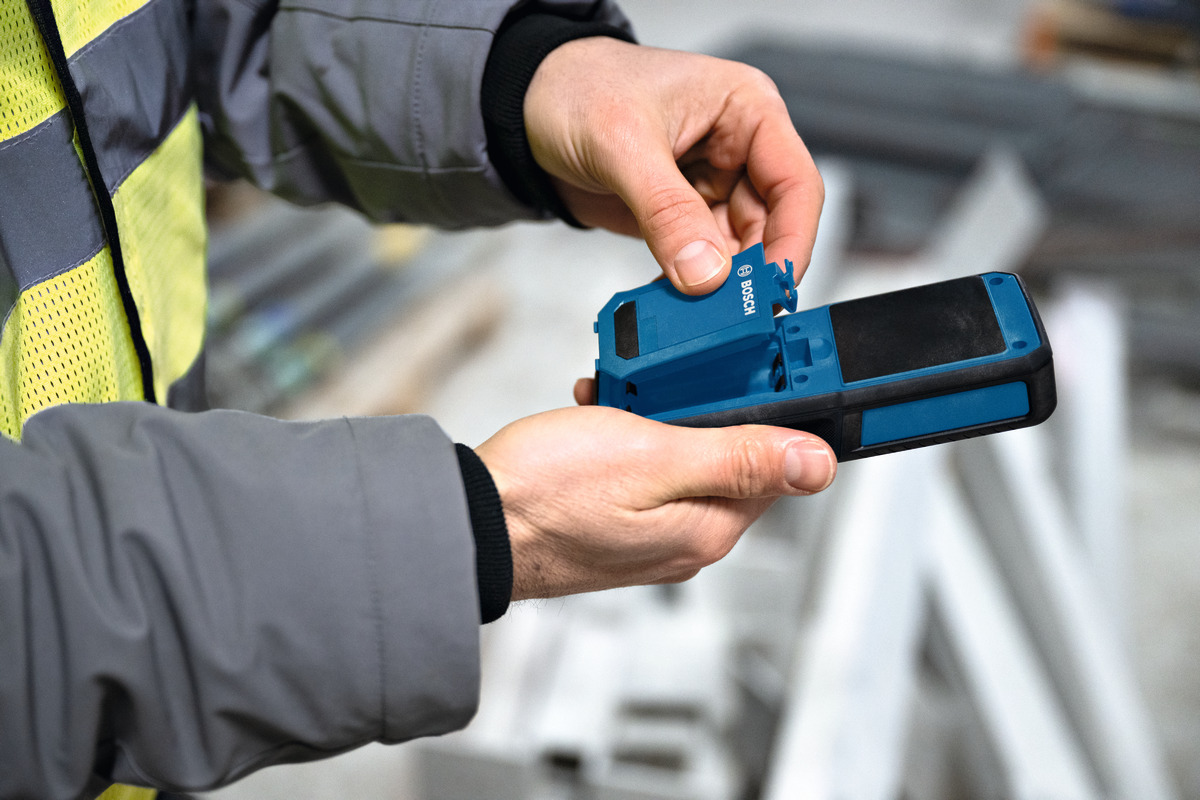 BOSCH GMM 1-15 humidity meter in case (2x AA battery) - 0601078200 | Klium