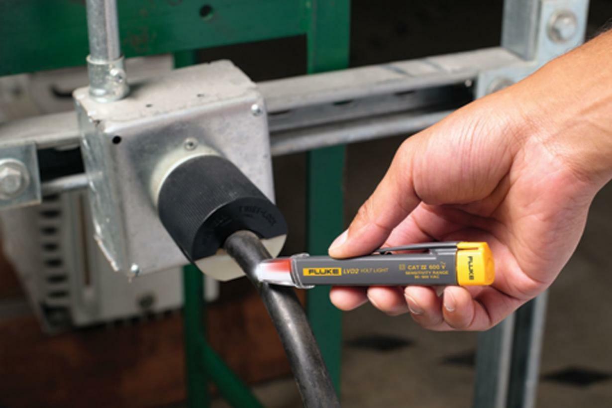 FLUKE LVD2 voltage detector / torch 90V to 600V AC with 2 detection ...